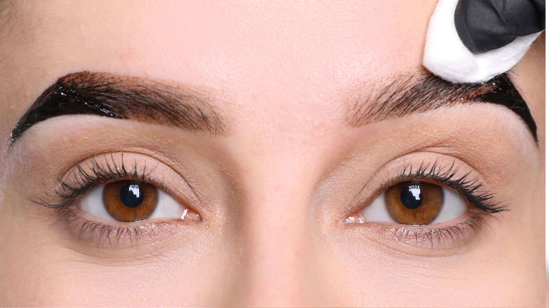 EYELASHES AND EYEBROWS - Kristine Lux - Dermopigmentation Academy
